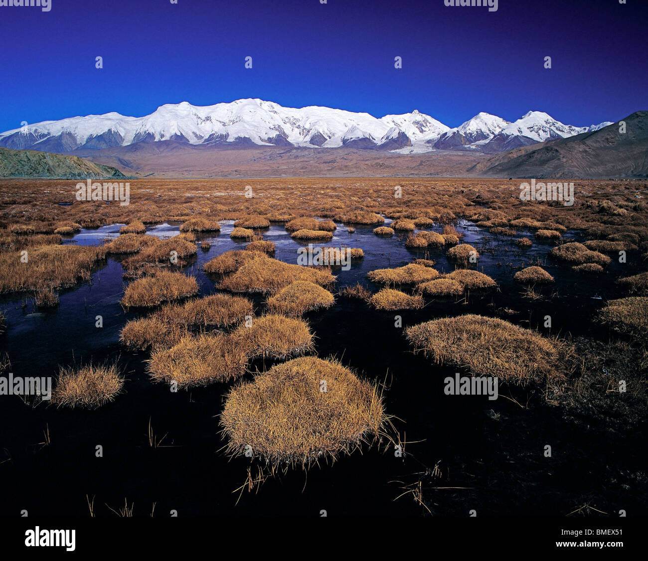 Kongur china hi-res stock photography and images - Alamy