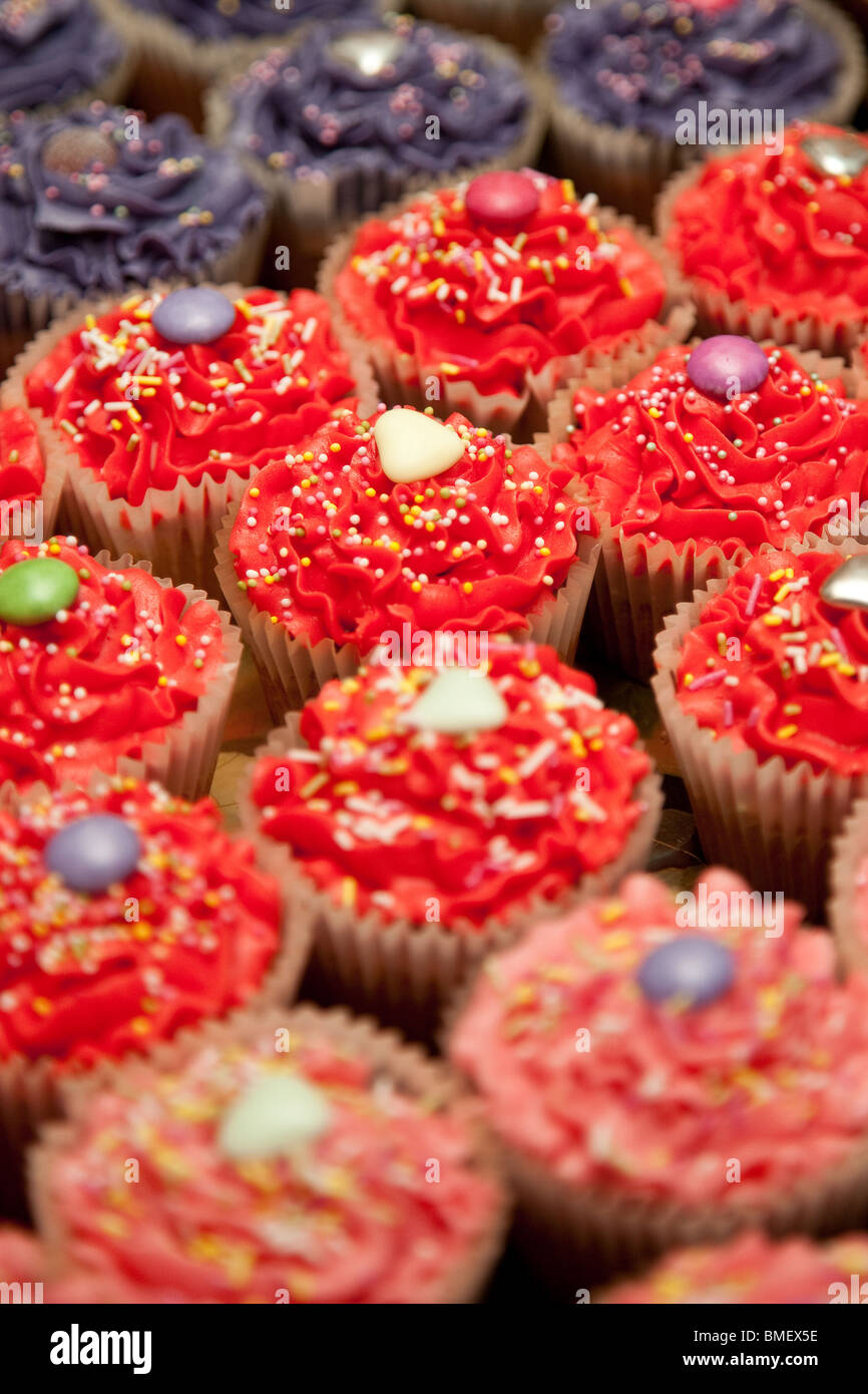 Colourful icing hi-res stock photography and images - Alamy