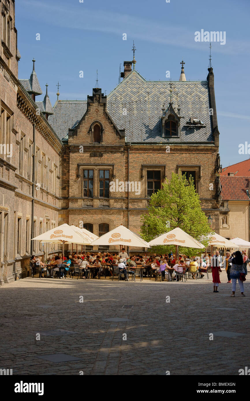 Prague castle bar hi-res stock photography and images - Alamy