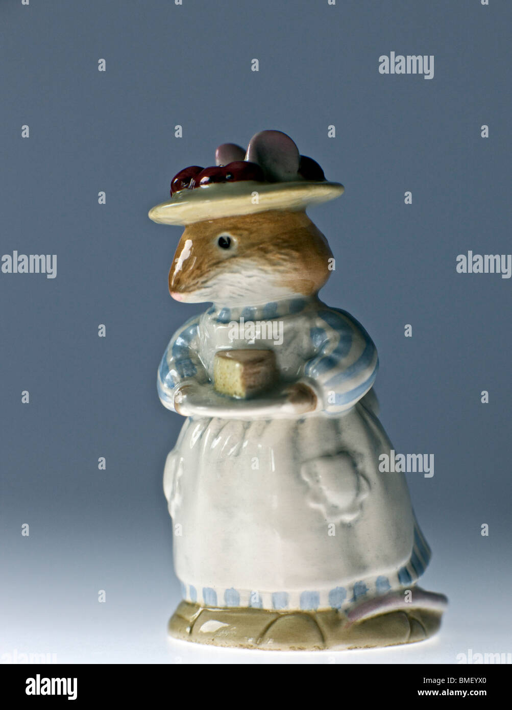 Mrs Apple - Beatrix Potter figures Stock Photo - Alamy
