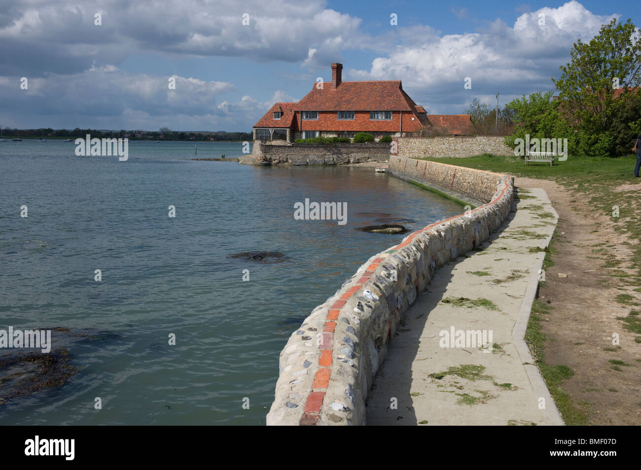 Bosham fishing village hi-res stock photography and images - Alamy