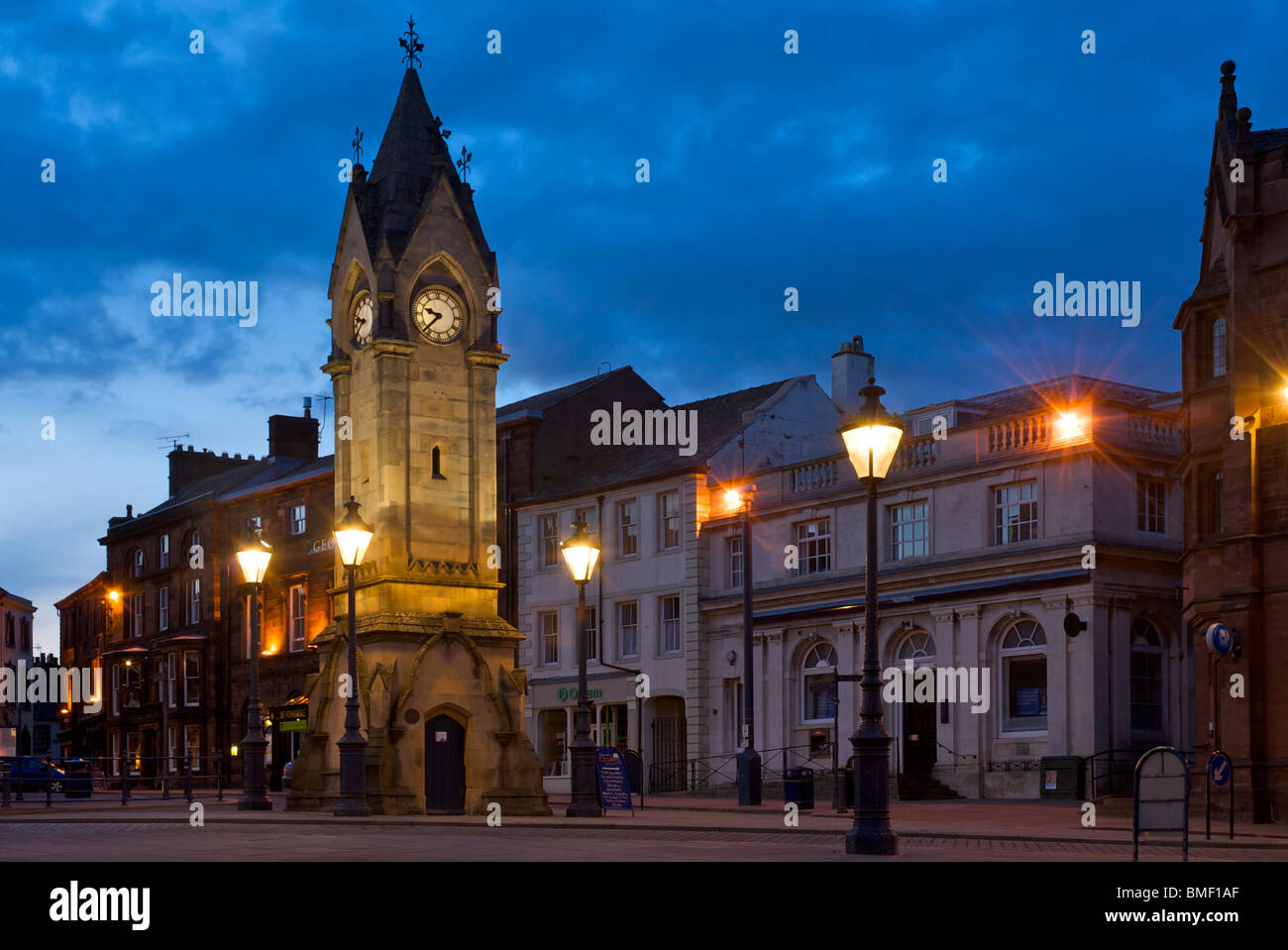 Clocktower at twilight hi-res stock photography and images - Alamy