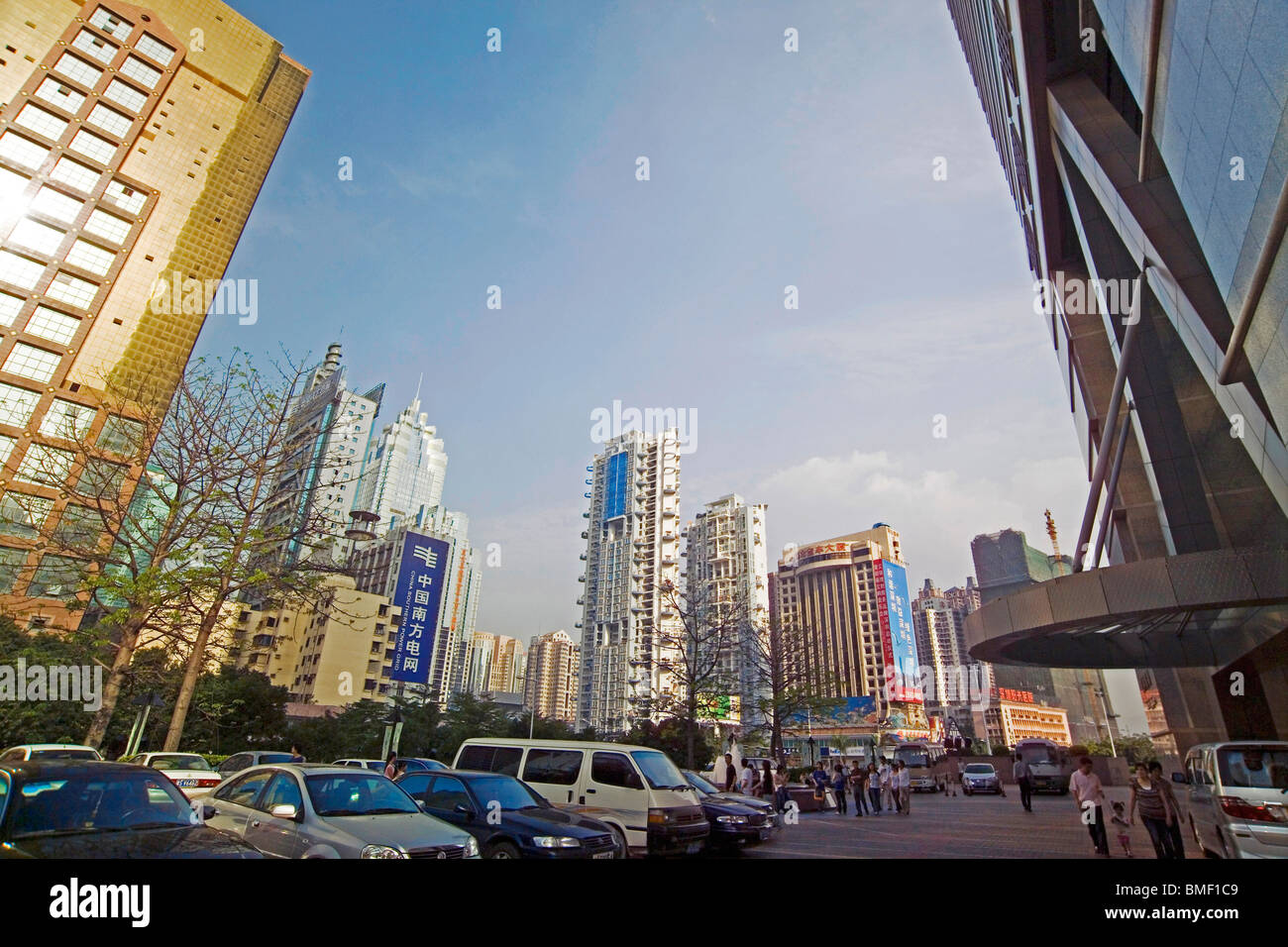 Shun hing square shenzhen hi-res stock photography and images - Alamy