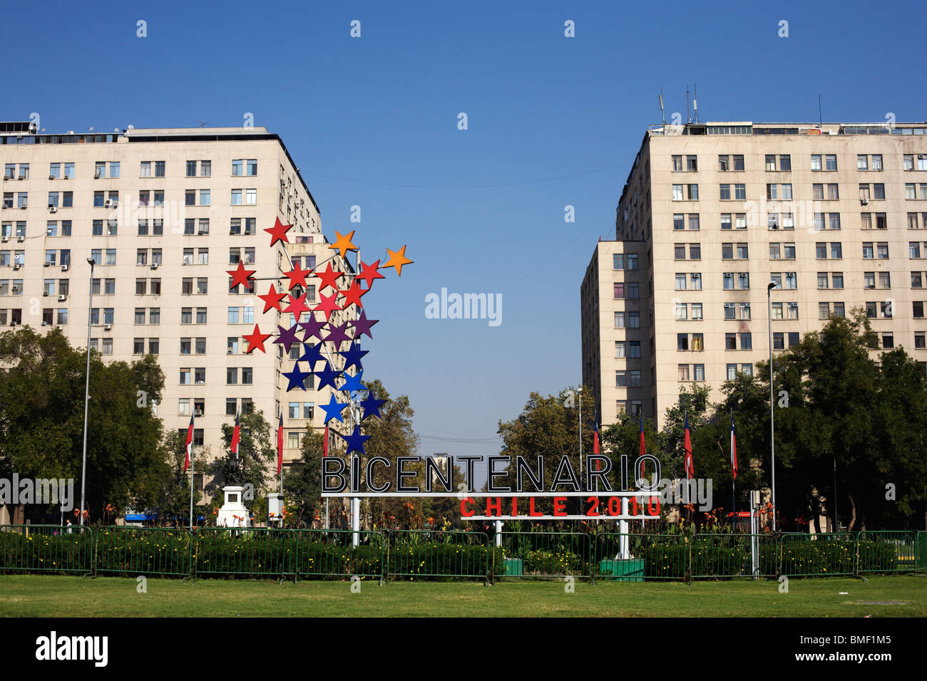 A sign promoting the Bicentenario of Chile in 2010 in the Plaza de la ...