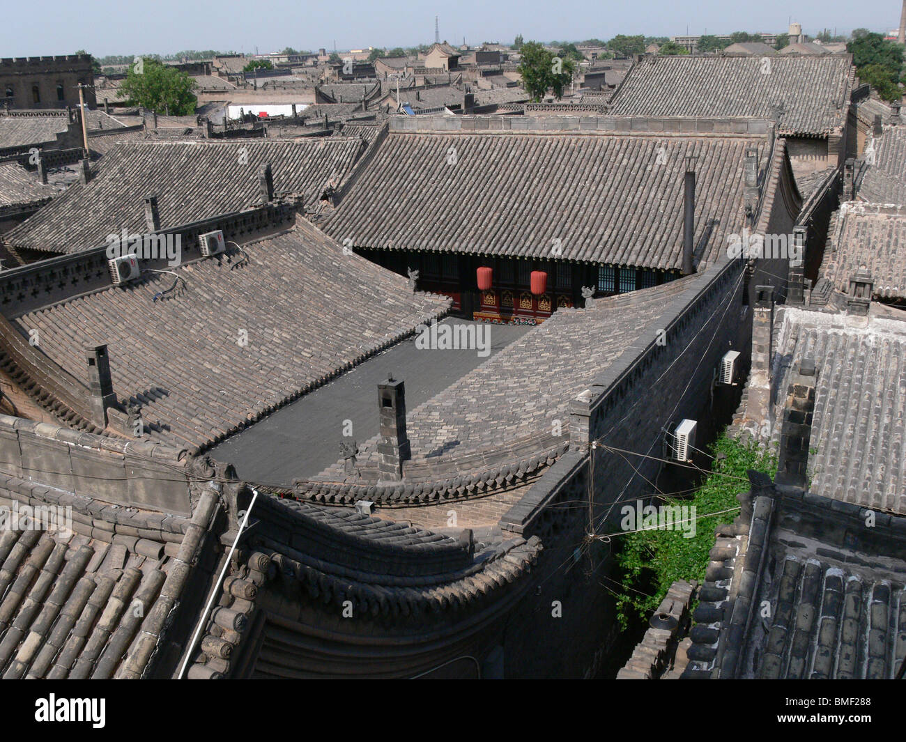 Rooftop of old courtyard houses, Pingyao, Shanxi Province, China Stock ...