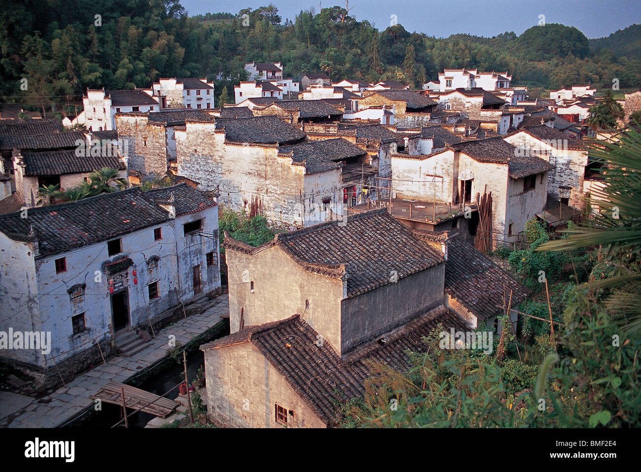 Traditional Hui style homes, Wuyuan, Jiangxi Province, China Stock ...