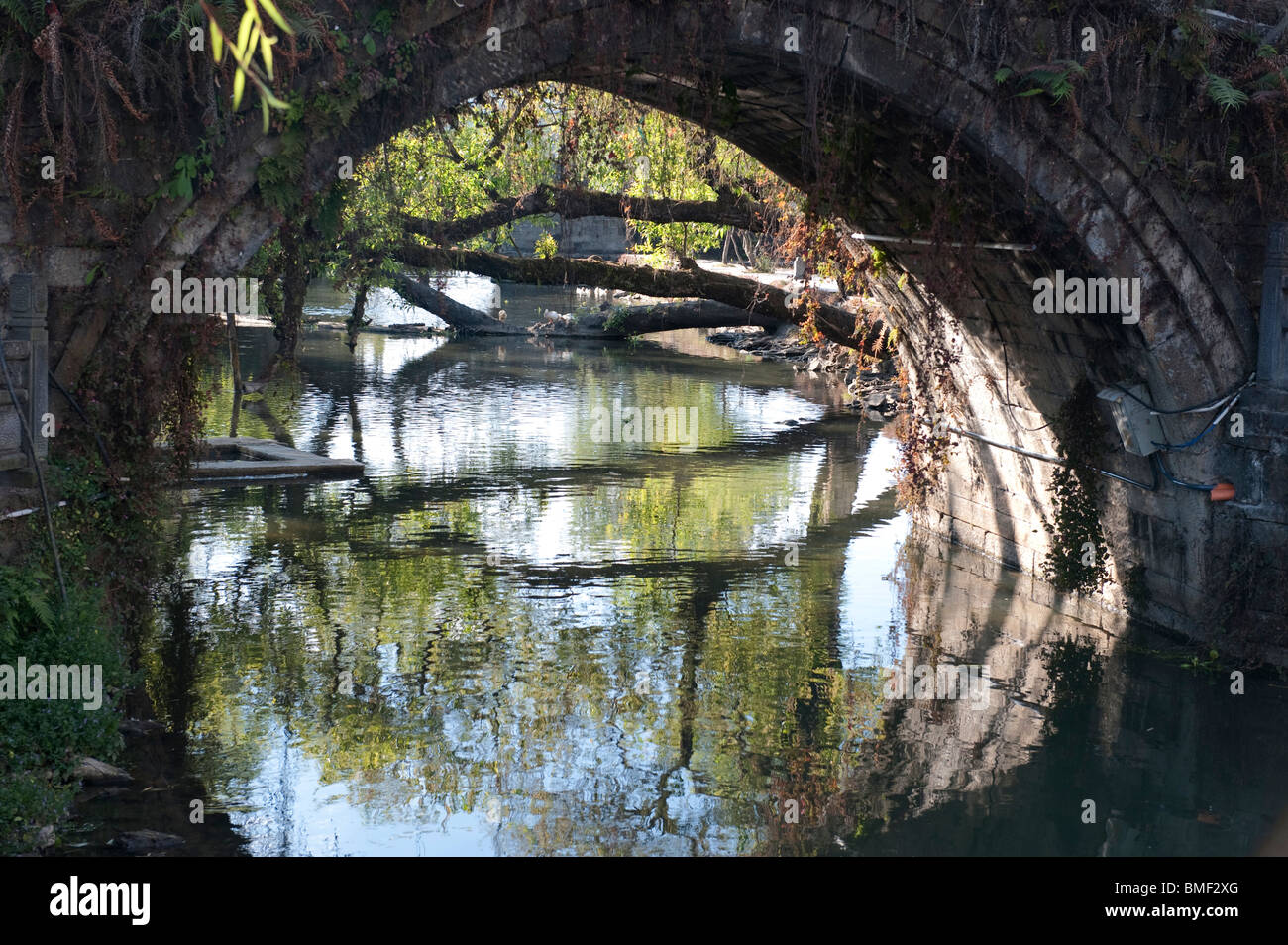 Arched bridge, Heshun, Tengchong, Baoshan, Yunnan Province, China Stock ...