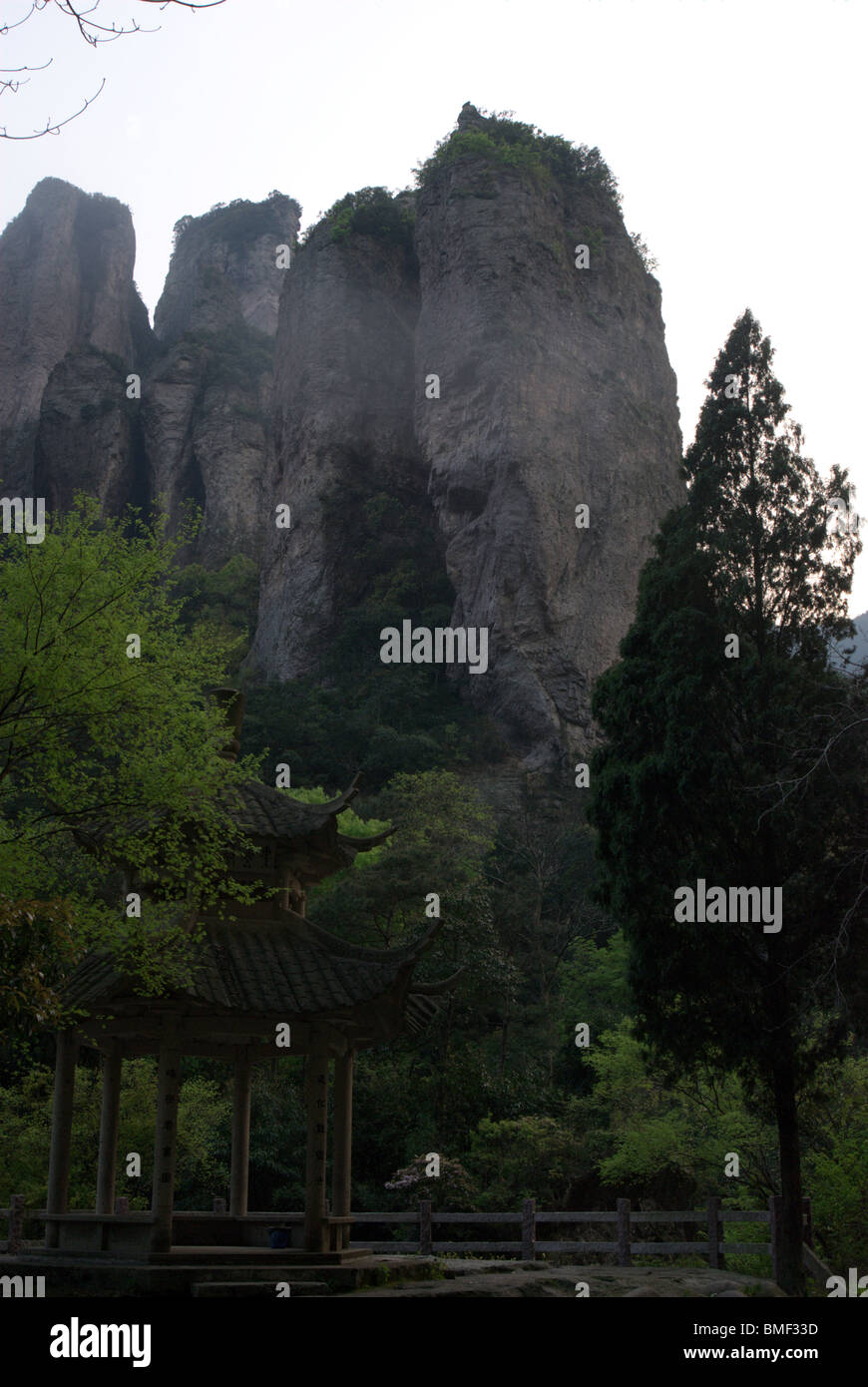 Steep peaks in Lingyan Rock Scenic Zone, Yandang Mountain, Leqing ...