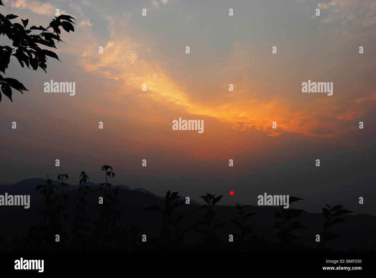 Magnificent sunset, Mount Xuedou Scenic Area, Xikou, Fenghua, Zhejiang ...