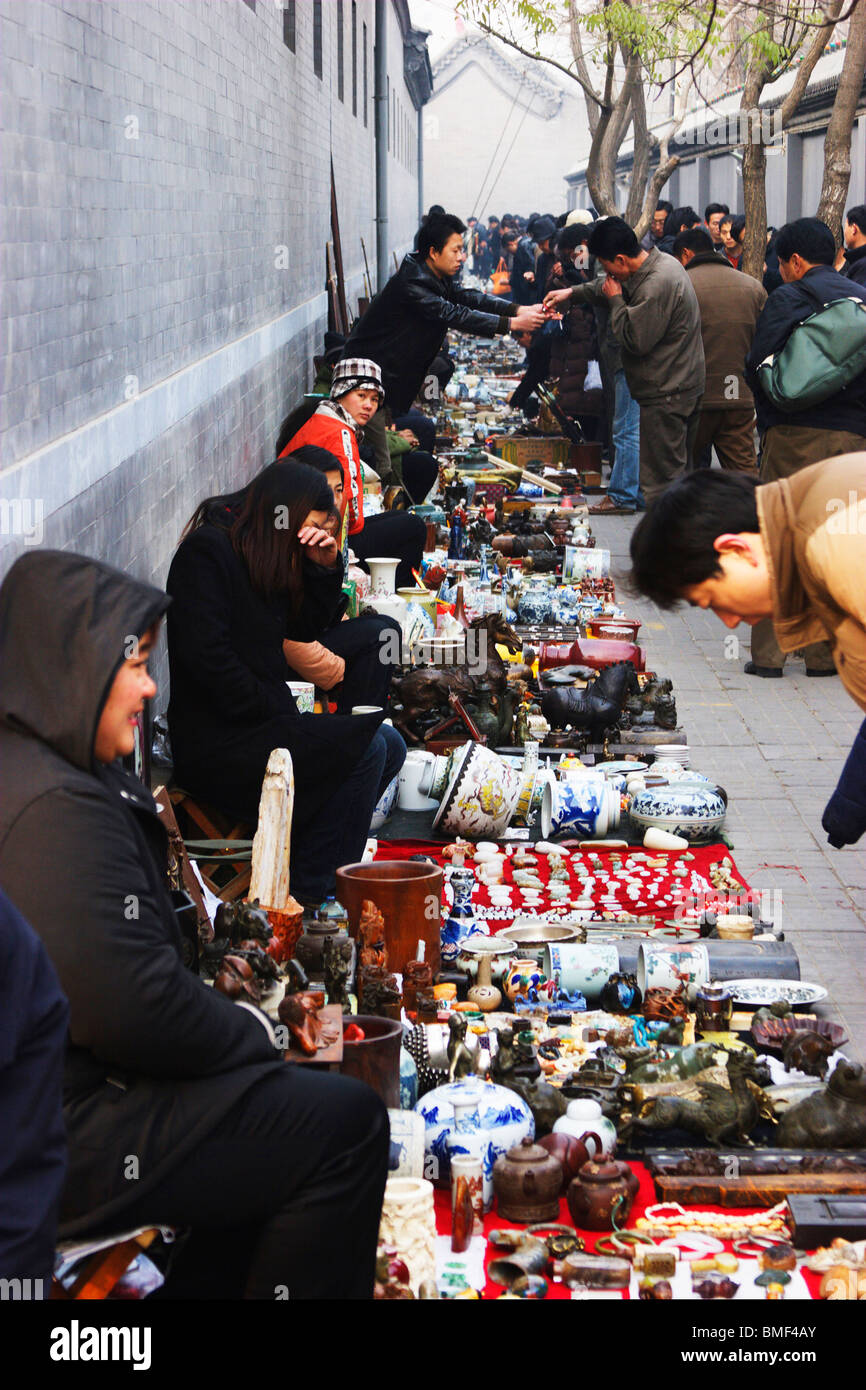 Panjiayuan Antique Market, Beijng, China Stock Photo - Alamy