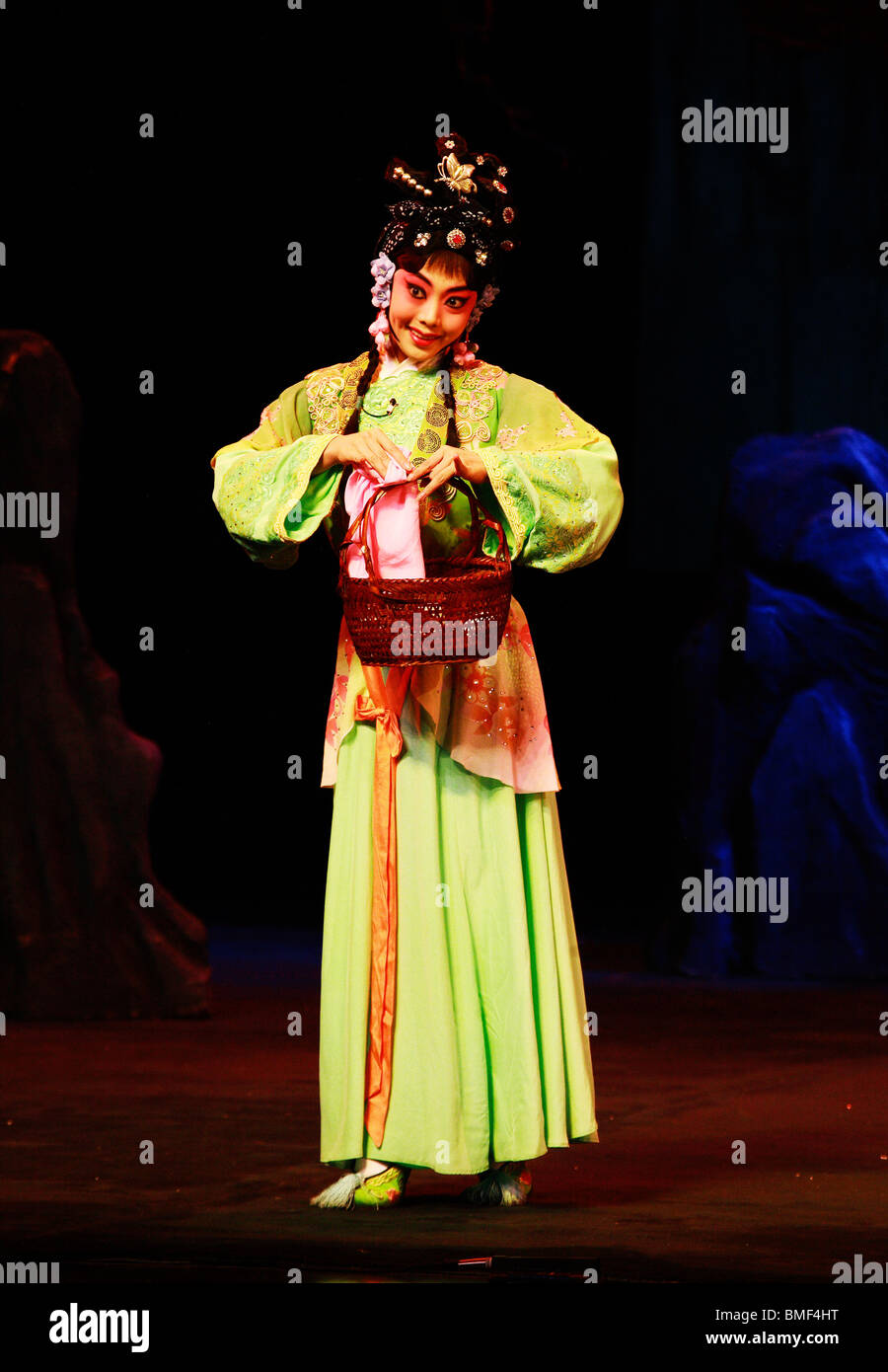 Beijing opera performance, Beijing, China Stock Photo - Alamy Beijing opera performance, Beijing, China Stock Photo - Alamy