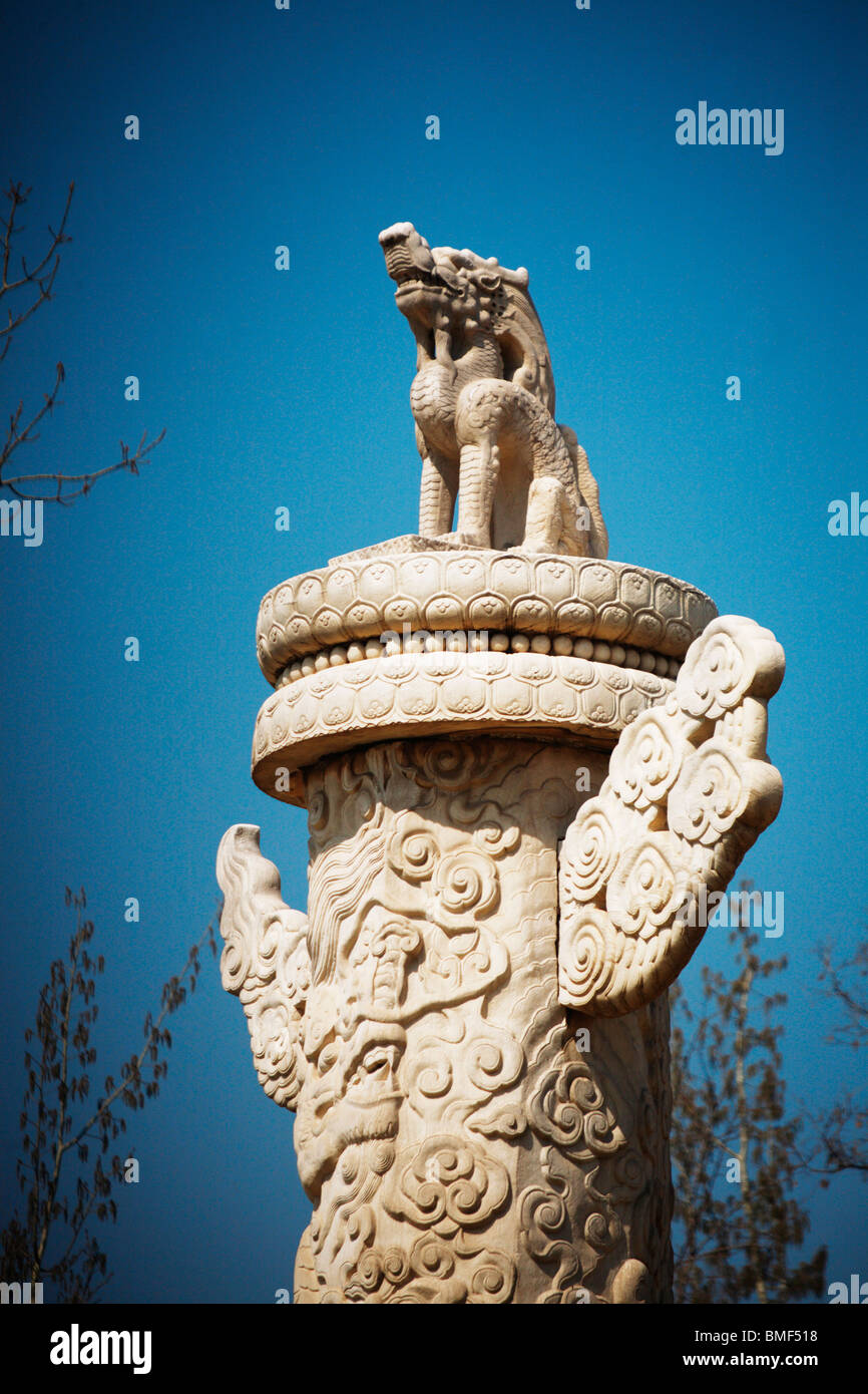 Kirin statue hi-res stock photography and images - Alamy