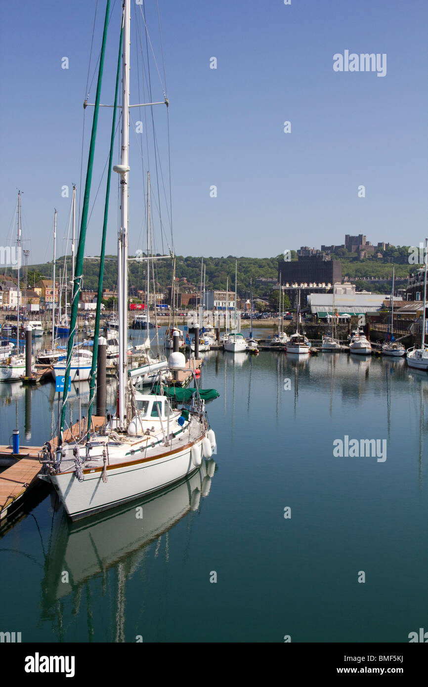 Dover port access hi-res stock photography and images - Alamy
