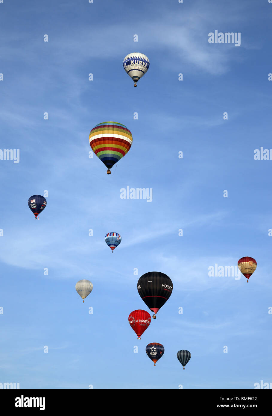 Hot air balloons mass launch Stock Photo - Alamy