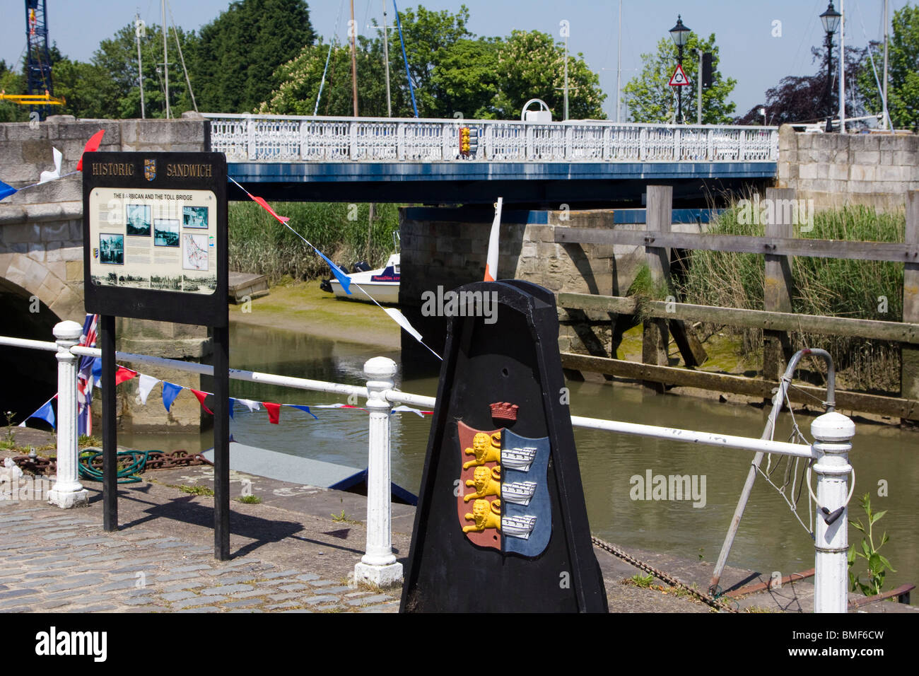 Sandwich medieval centre hi-res stock photography and images - Alamy
