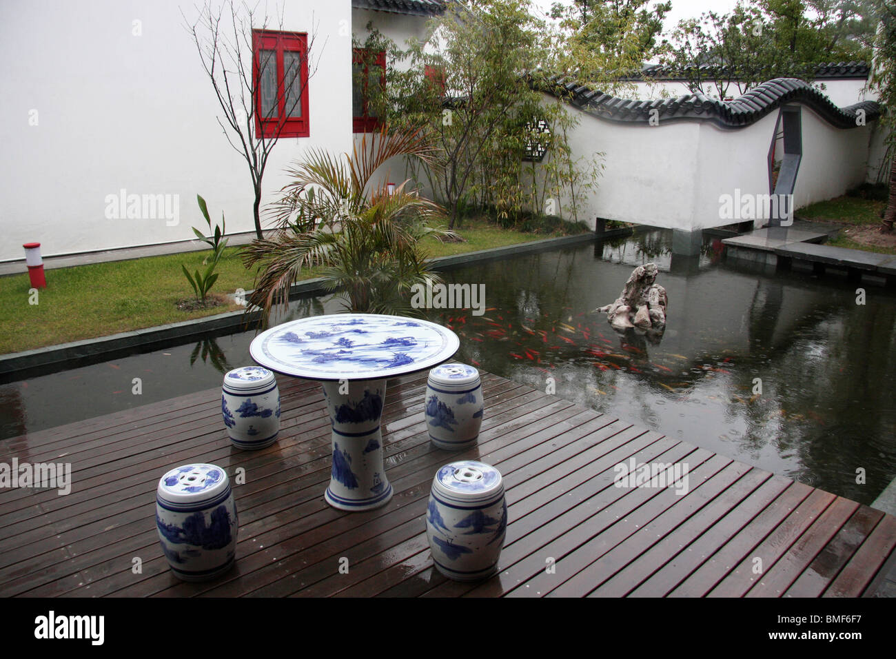 Traditional chinese stone table chairs hi-res stock photography and ...