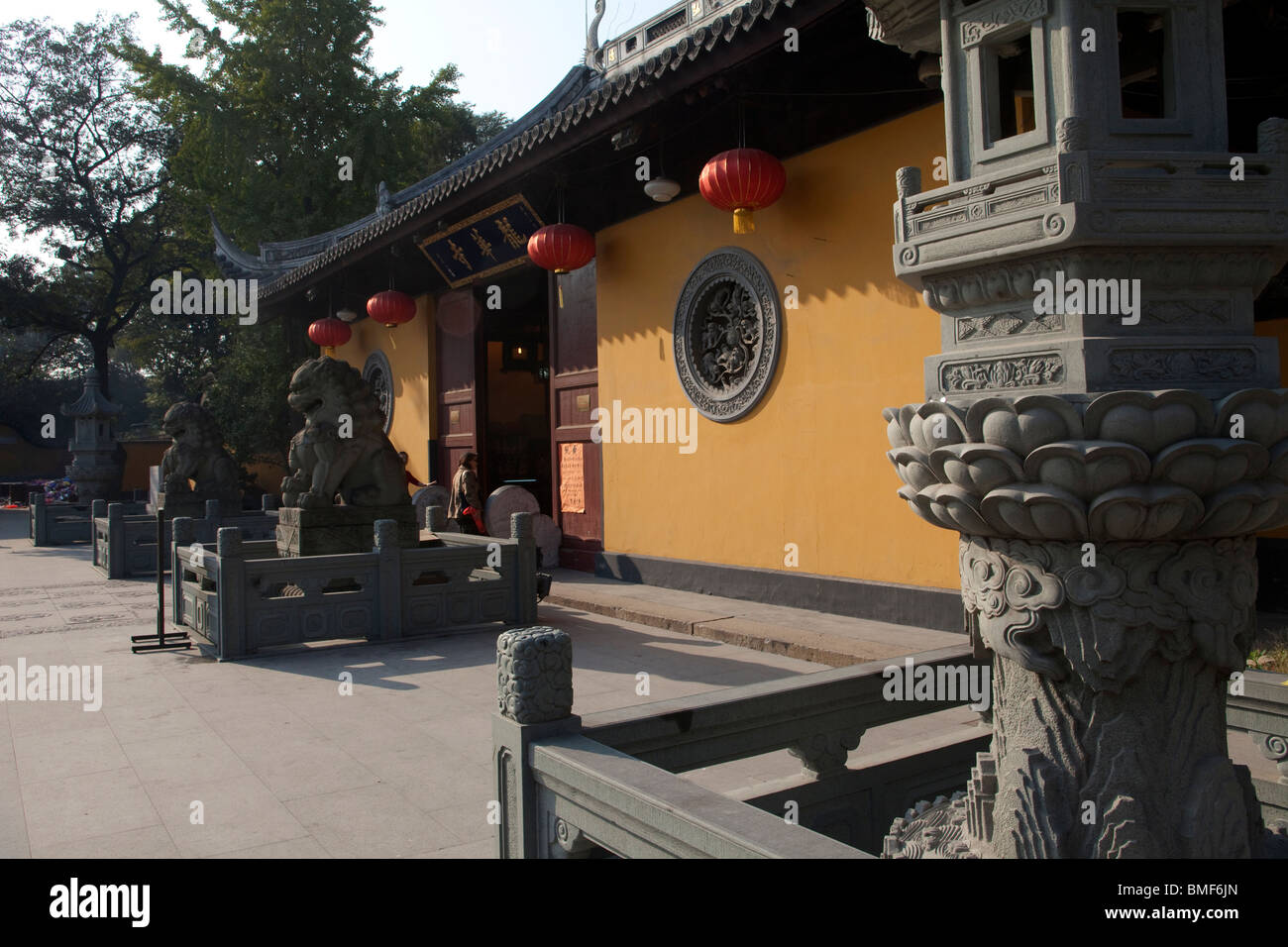 Longhua Temple, Shanghai, China Stock Photo - Alamy