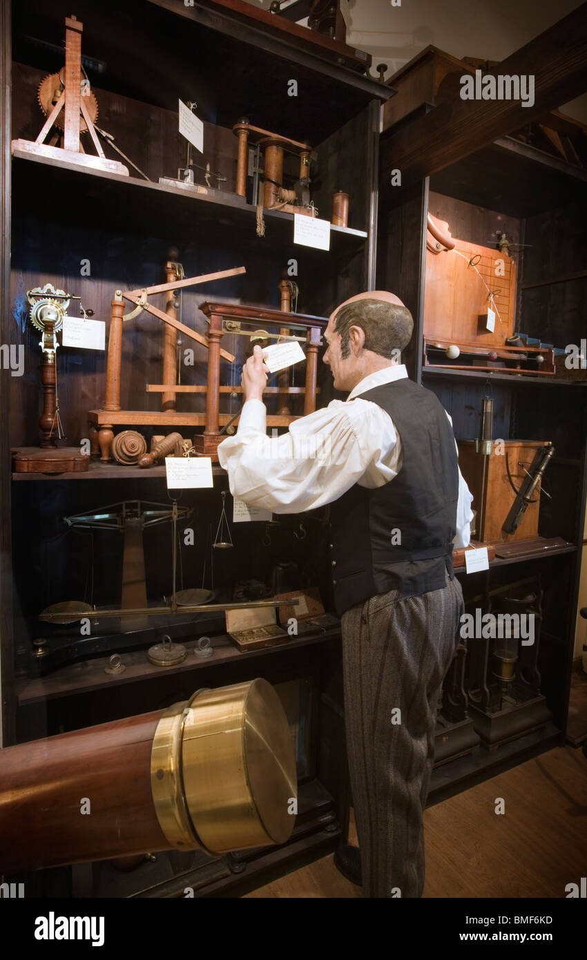 Old fashioned instruments hi-res stock photography and images - Alamy