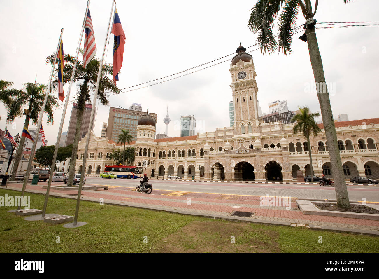 Malaysia flag pole dataran merdeka hi-res stock photography and images ...