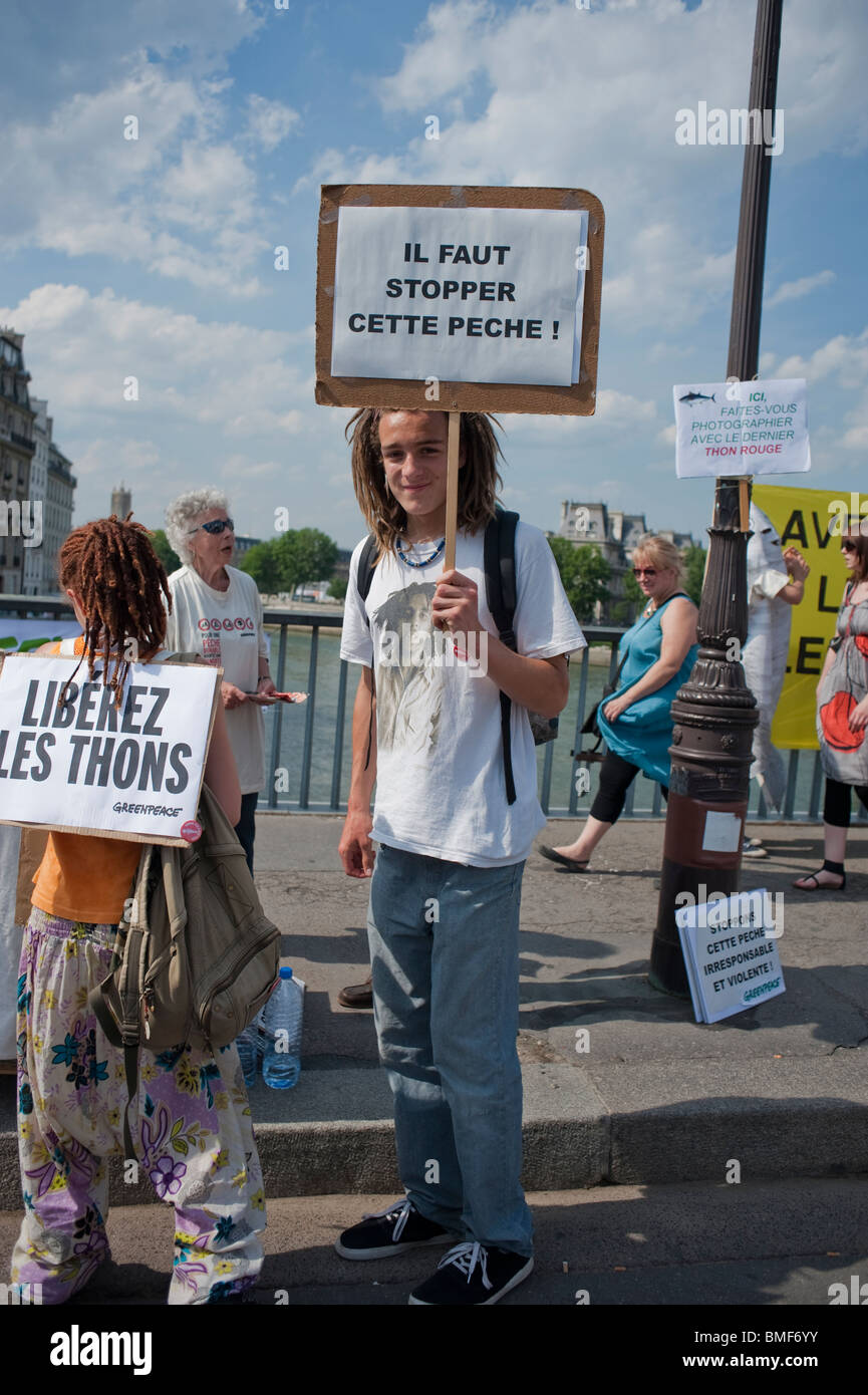 Environmental Activists from Greenpeace Demonstrating Against Blue Fin ...
