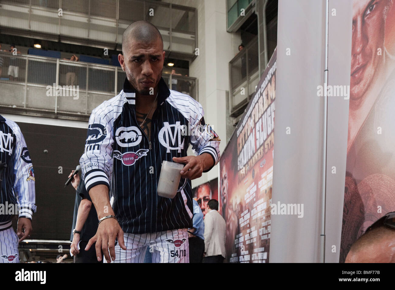 Puerto rican boxer hi-res stock photography and images - Alamy