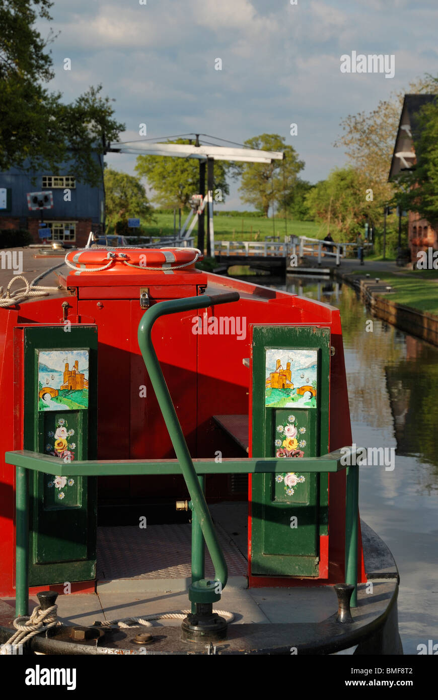 Narrowboat art hi-res stock photography and images - Alamy