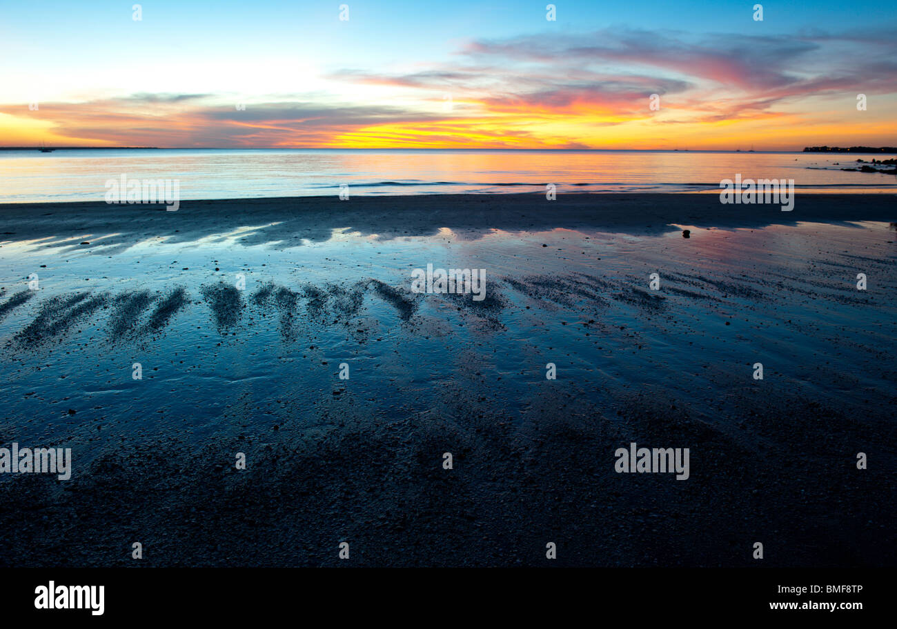 Watching the amazing sunset at Mindil beach Darwin Northern Territory ...