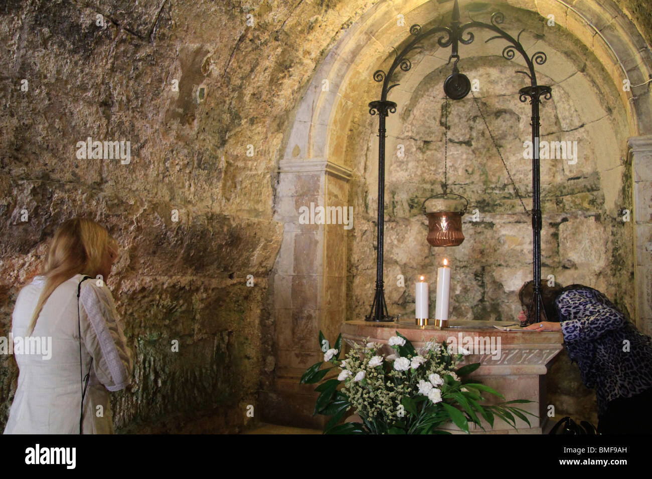Ancient water well israel hi-res stock photography and images - Alamy
