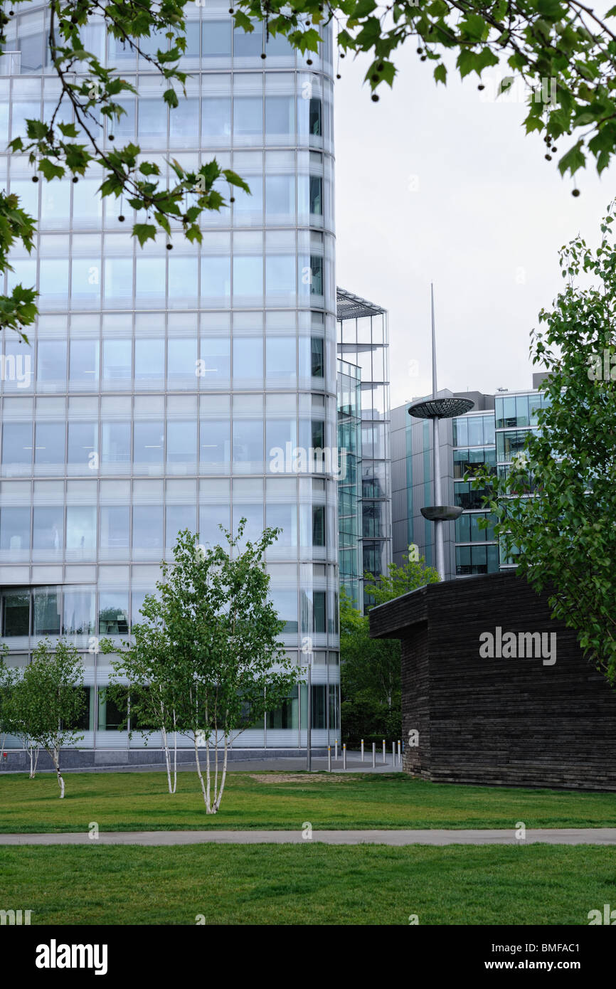 Modern office blocks hi-res stock photography and images - Alamy