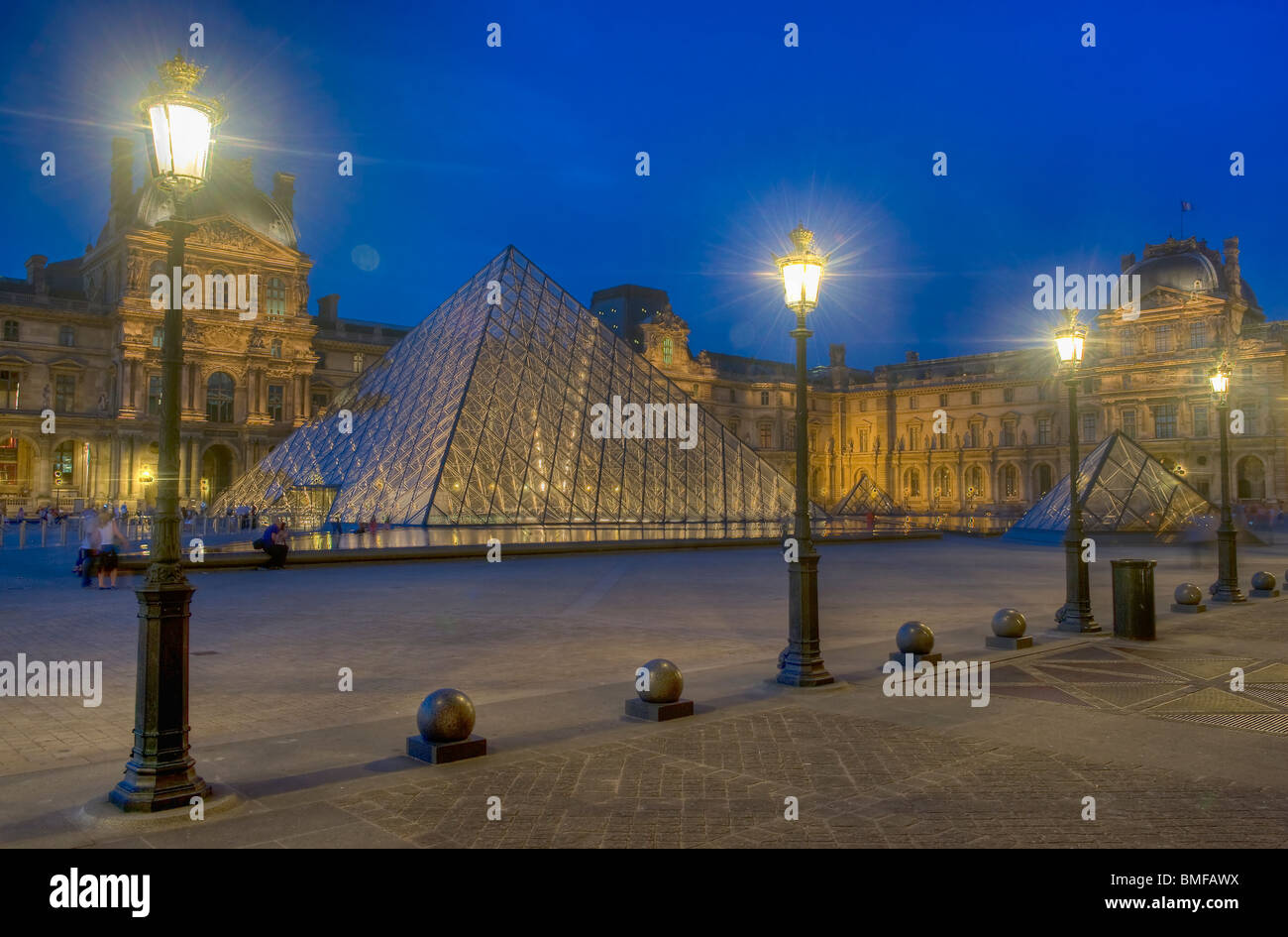 Louvre Pyramide at sunset, Paris, France Stock Photo - Alamy