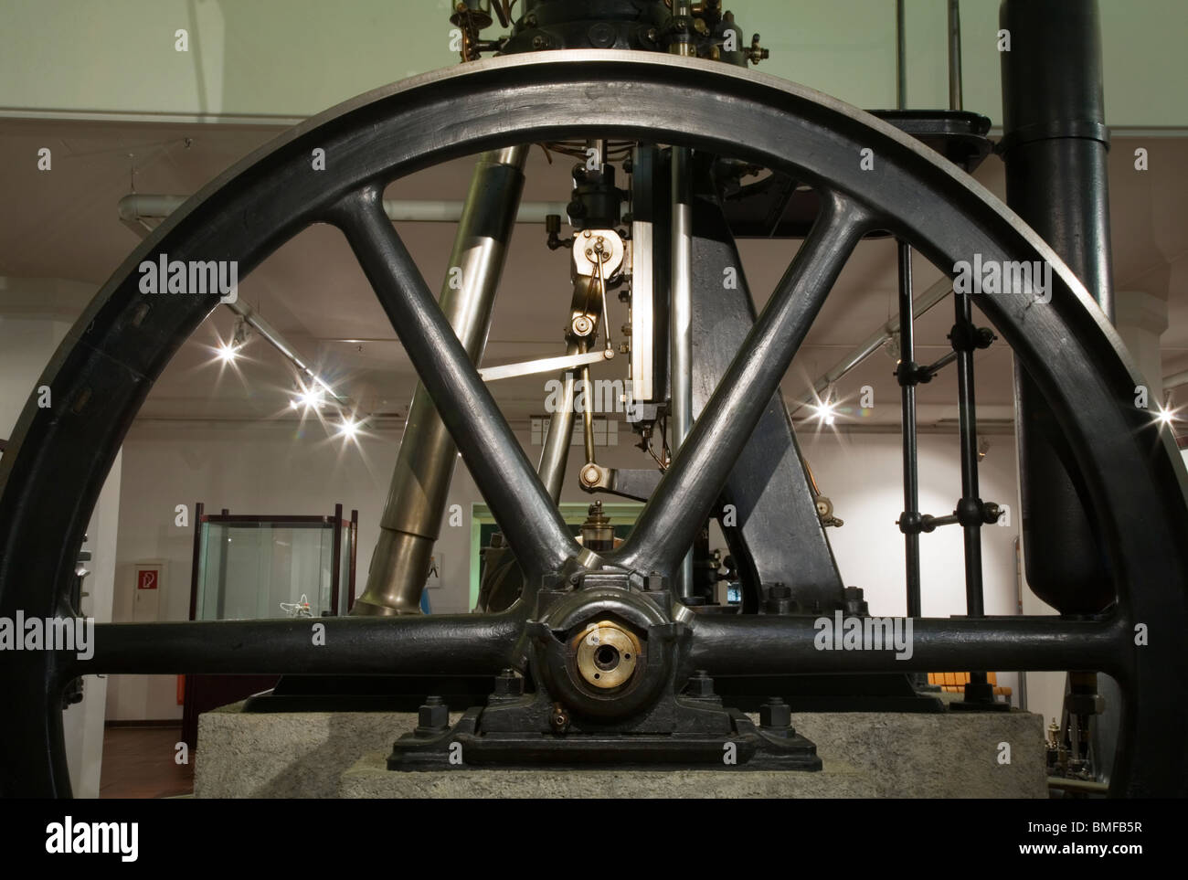 Motor machines hi-res stock photography and images - Alamy
