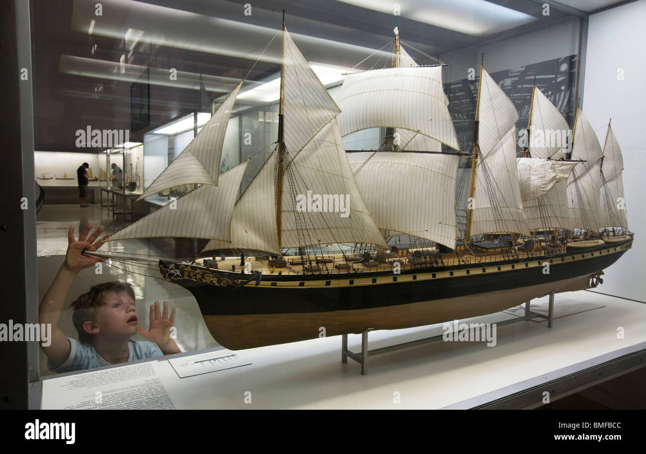 Clipper Ship Art High Resolution Stock Photography and Images - Alamy