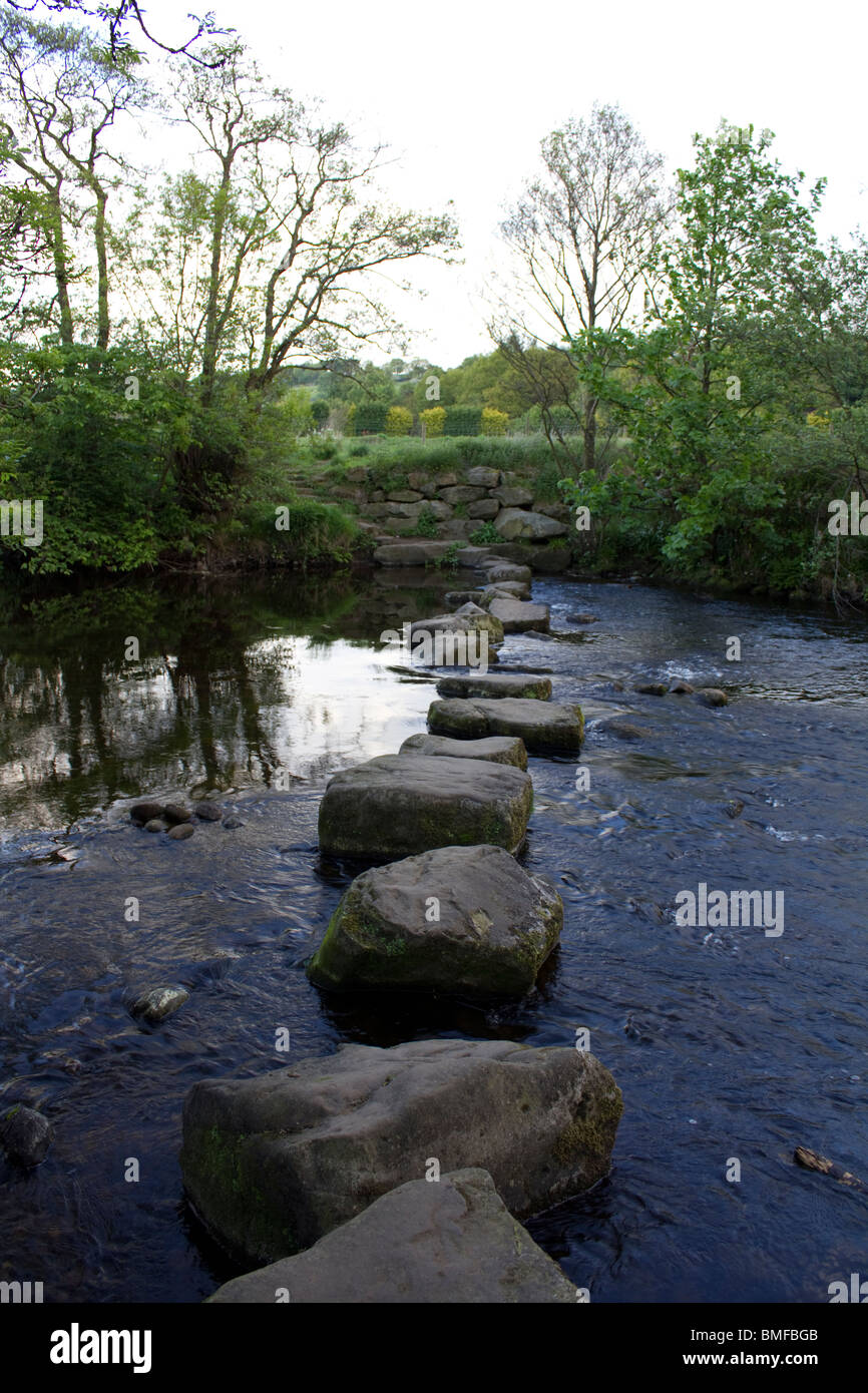 Stepping Stones Water Stock Photos & Stepping Stones Water Stock Images ...