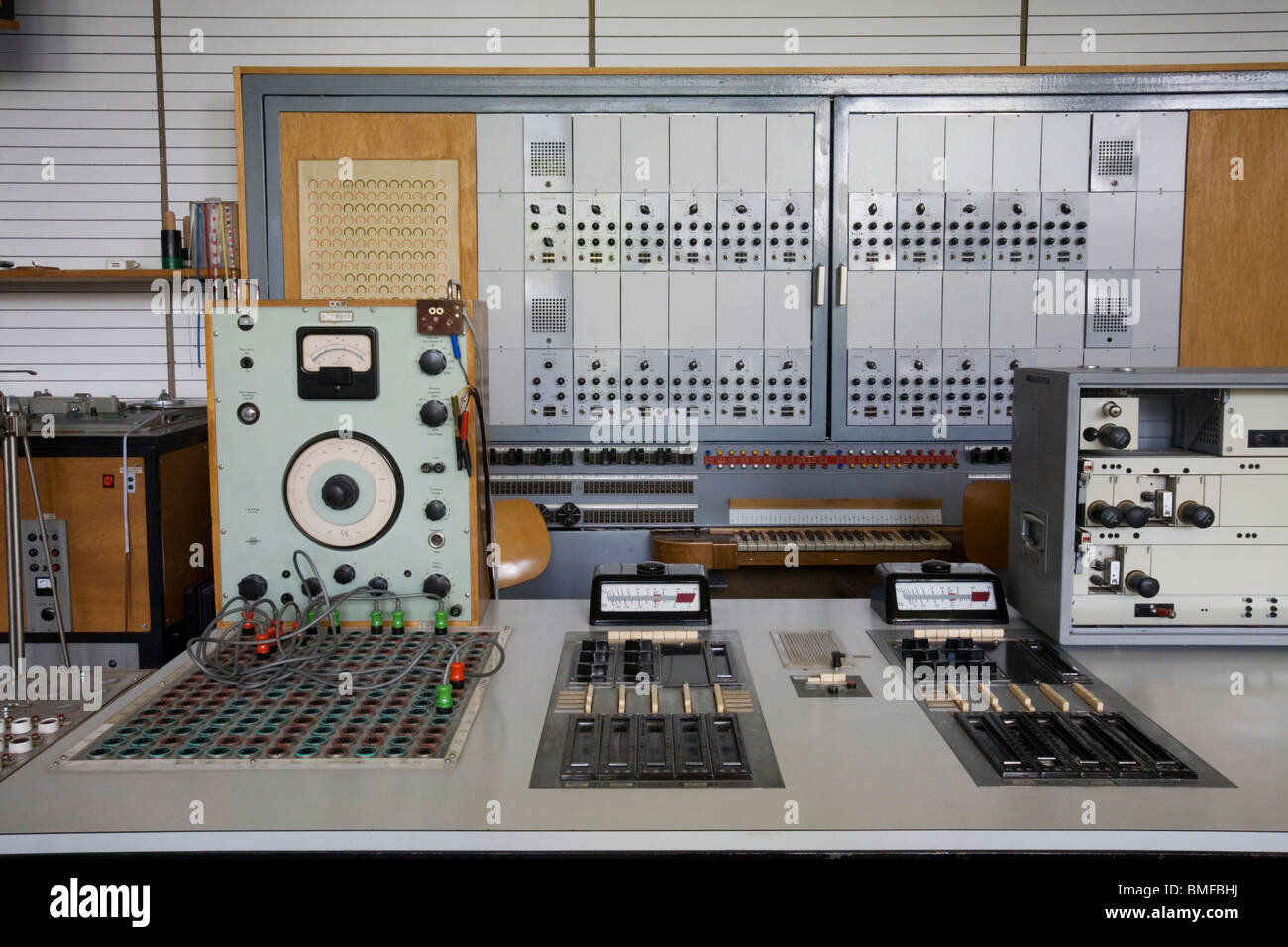 Details of a Siemens electronic music recording studio 1955 Stock Photo ...