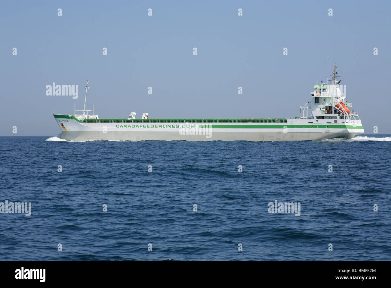 A ship under way Stock Photo - Alamy