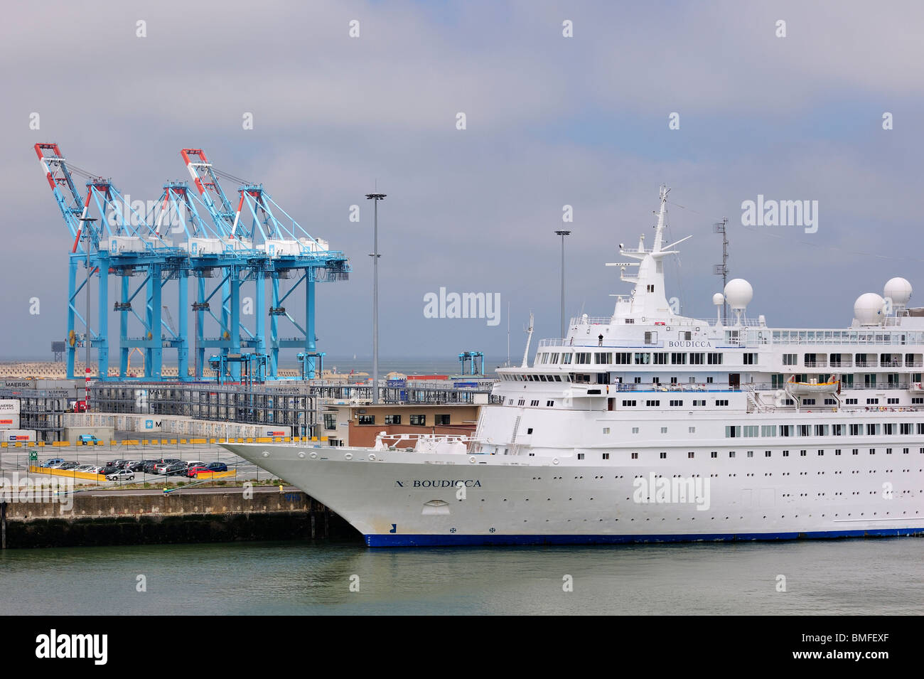 Cruise ship and container terminal cranes of the Port of Zeebrugge ...