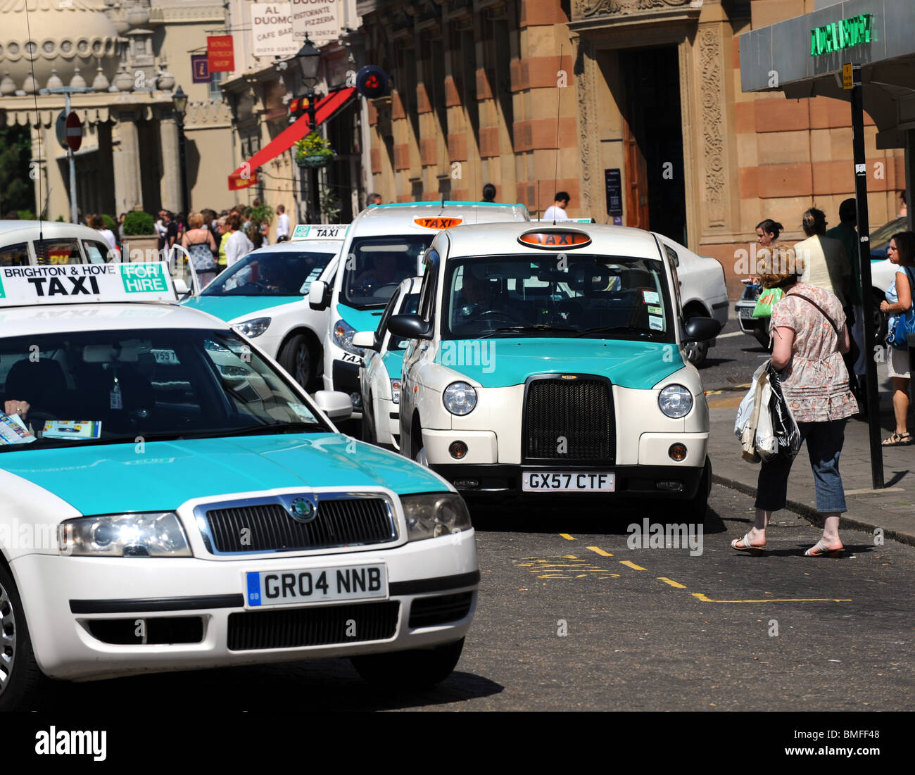 Brighton taxi hi-res stock photography and images - Alamy