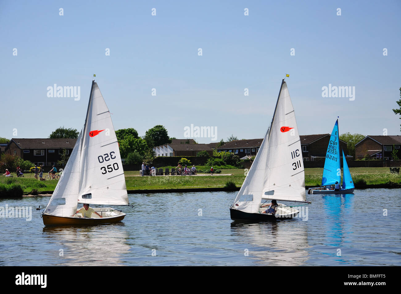 Boating on River Thames, Hampton, London Borough of Richmond upon ...