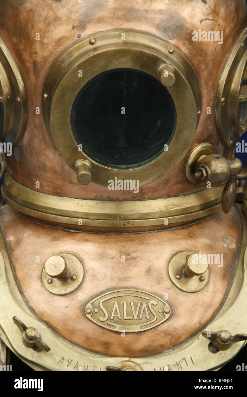 old style deep sea diving uniform Stock Photo - Alamy