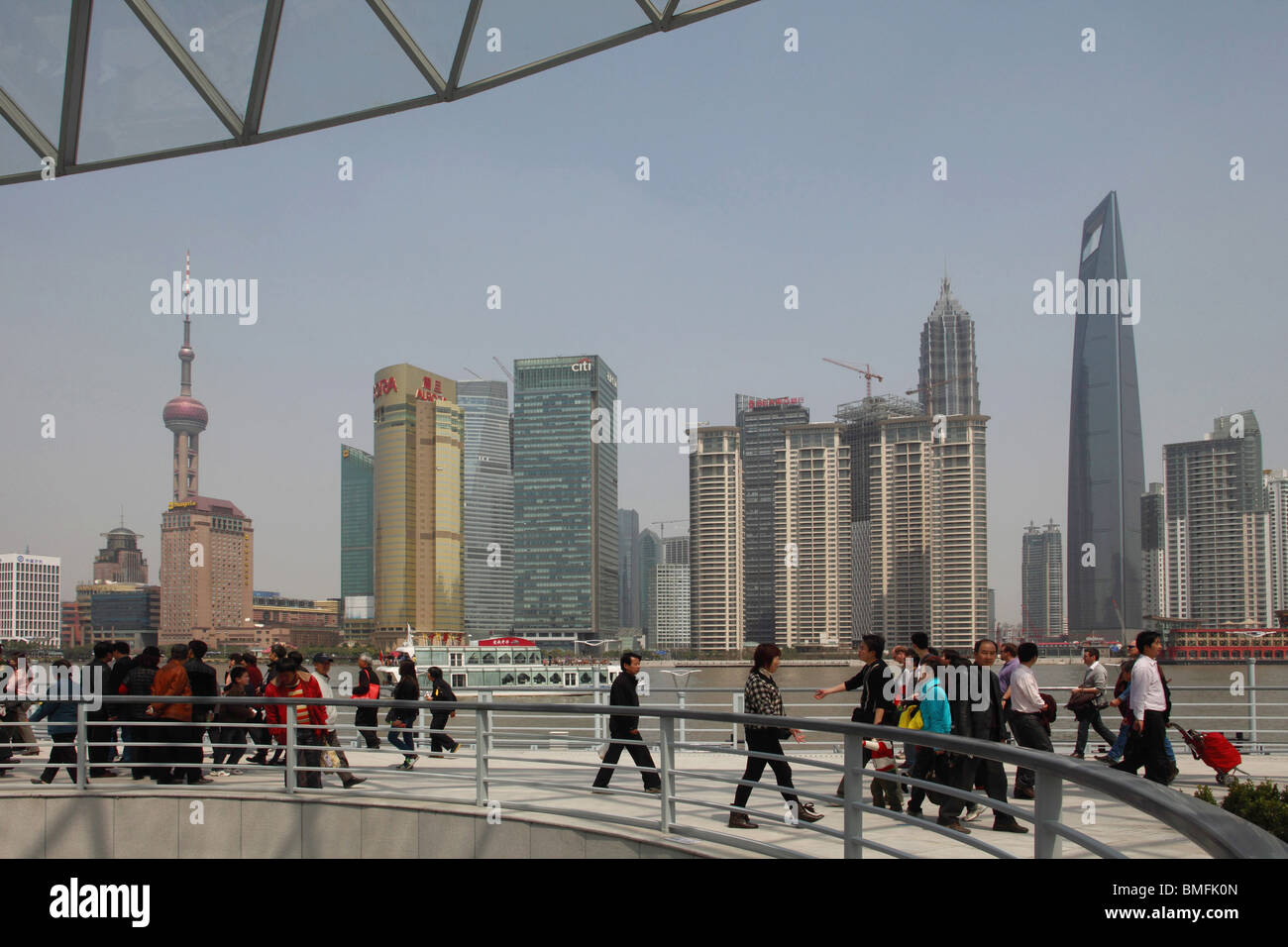 Crowded Bin Jiang Avenue, The Bund, Shanghai, China Stock Photo - Alamy