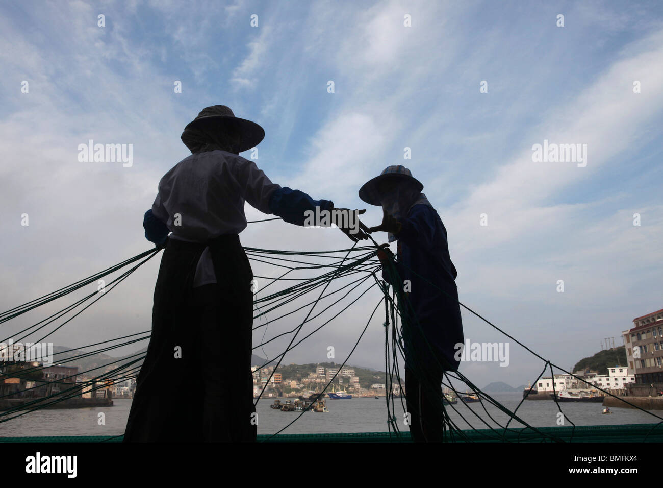 Chinese ropes hi-res stock photography and images - Alamy