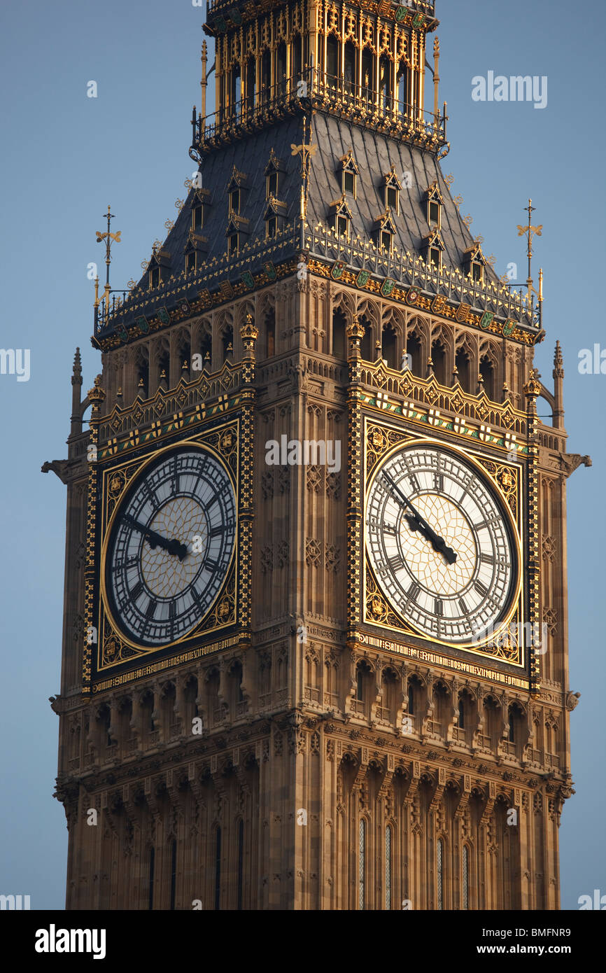 Tower big ben palace hi-res stock photography and images - Alamy