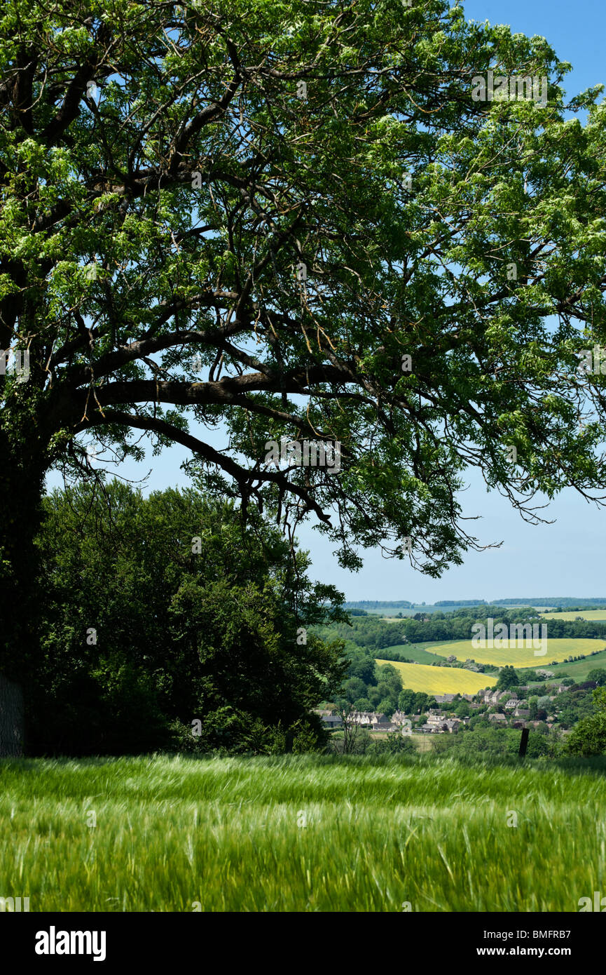 The Cotswolds town of Lower Swell seen from near Stow-on-the-Wold Stock ...