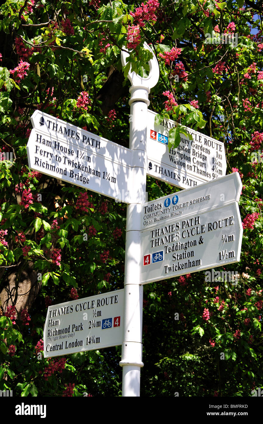 Teddington lock sign hi-res stock photography and images - Alamy