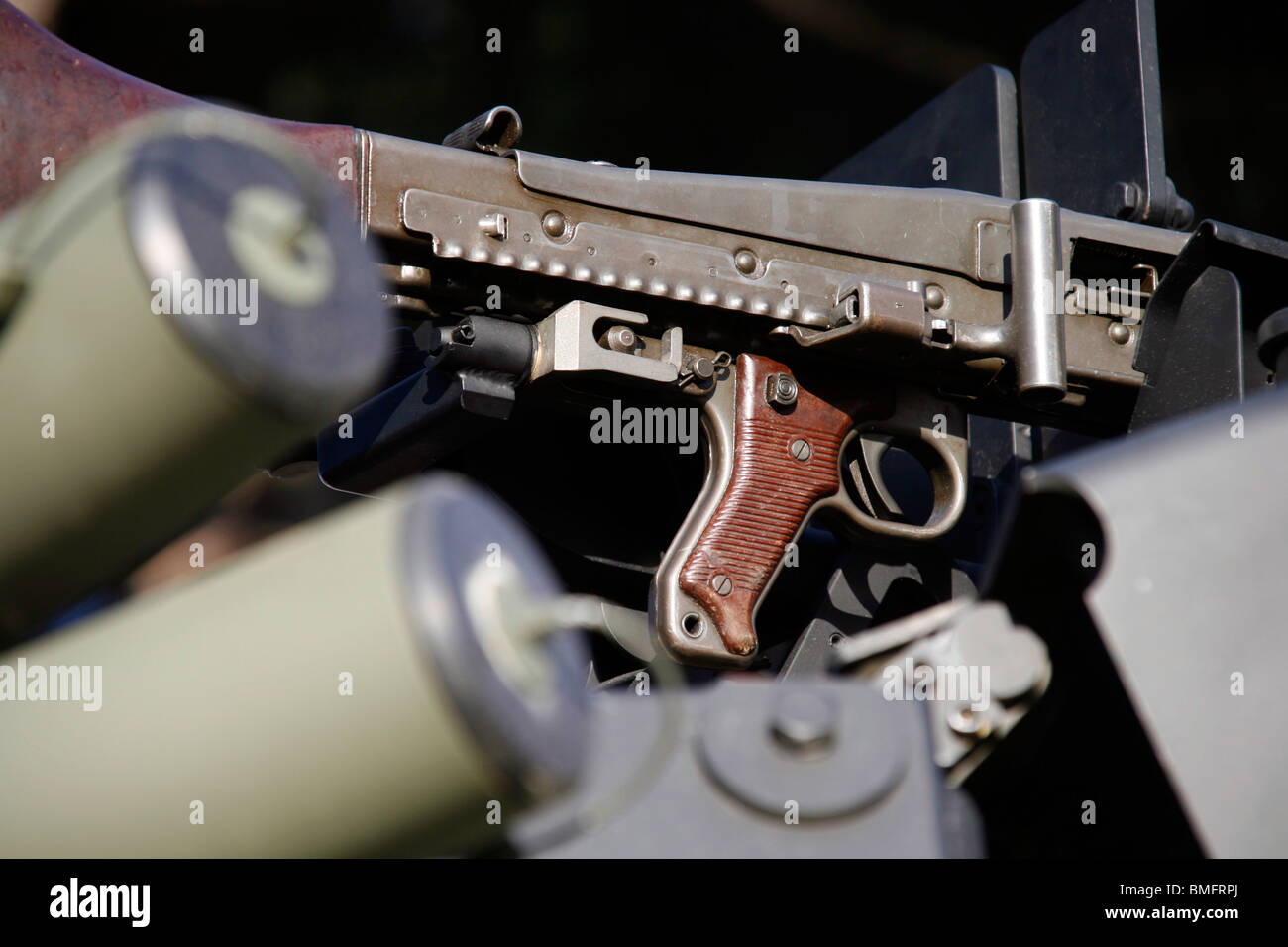 machine gun on top of army military vehicle Stock Photo - Alamy