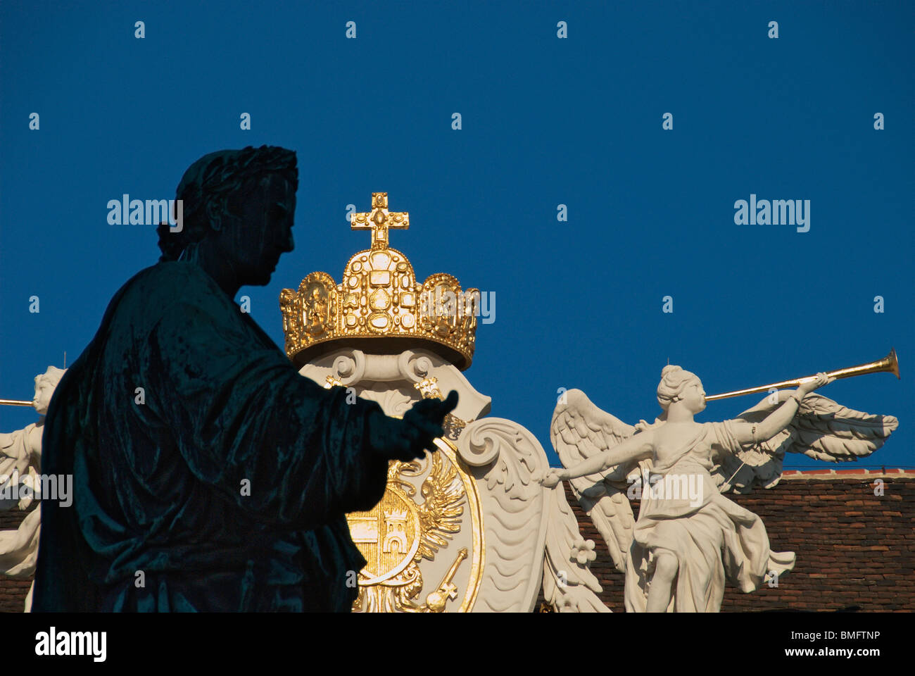 Centers economies elements geometries landmarks hi-res stock ...