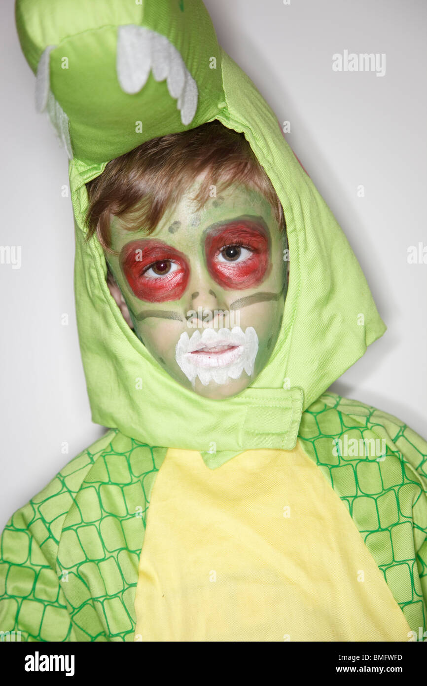 Children dressed up as animals hi-res stock photography and images - Alamy