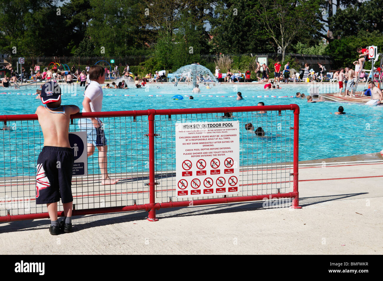 Hinksey swimming pool hi-res stock photography and images - Alamy