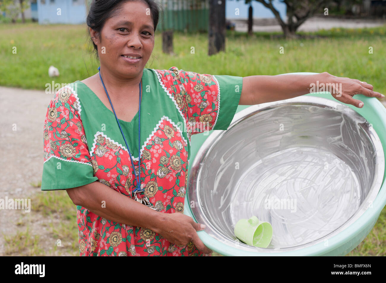 Marshallese woman jaluit jabor hi-res stock photography and images - Alamy