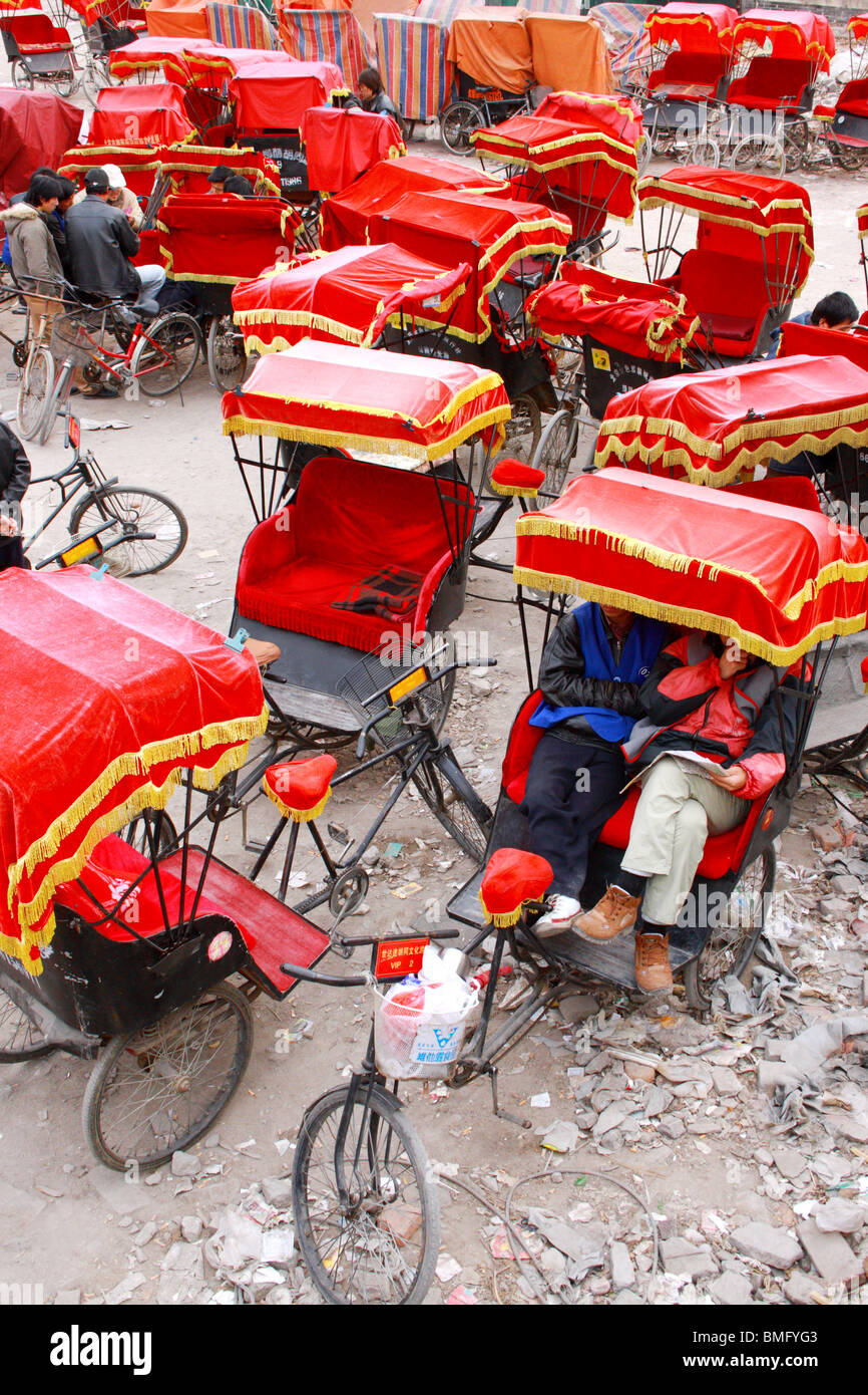 Rickshaws waiting for customer, Beijing, China Stock Photo - Alamy